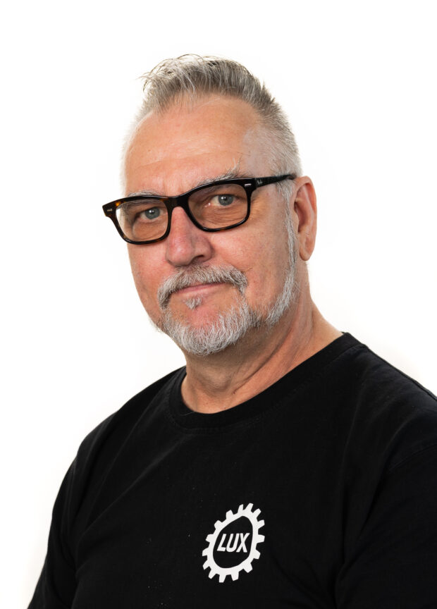 Yhteystiedot - Lux - 90 vuotta teknistä ylivoimaa